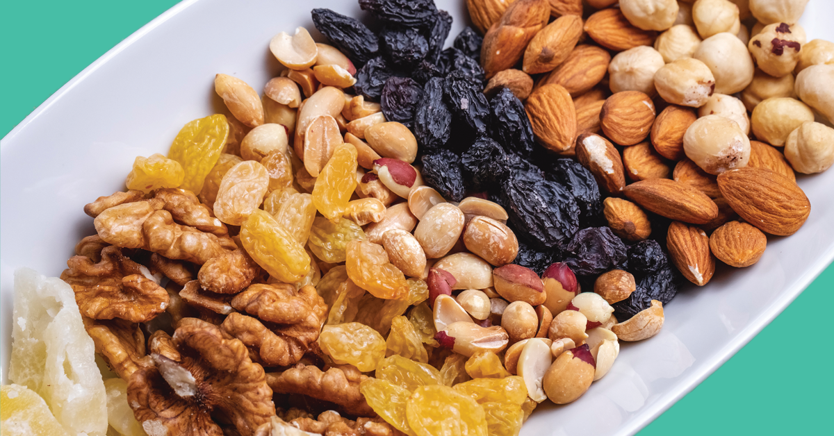 10 Tasty Snack Ideas With the Perfect Blend of Carbs, Protein, and Fat
